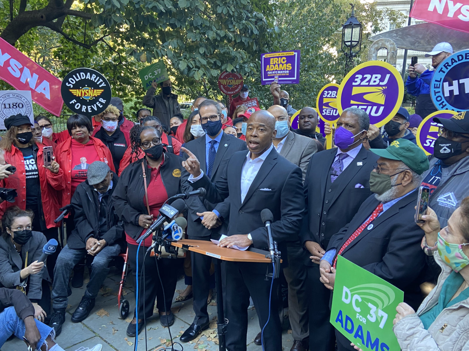 Mayor-elect Adams announces official transition team