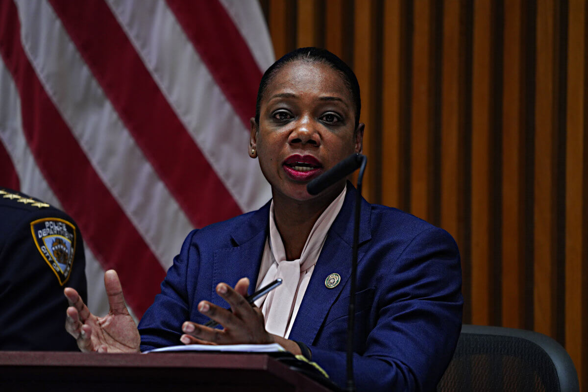 NYPD summer crime stats: Long arm of the law continues to point at ...