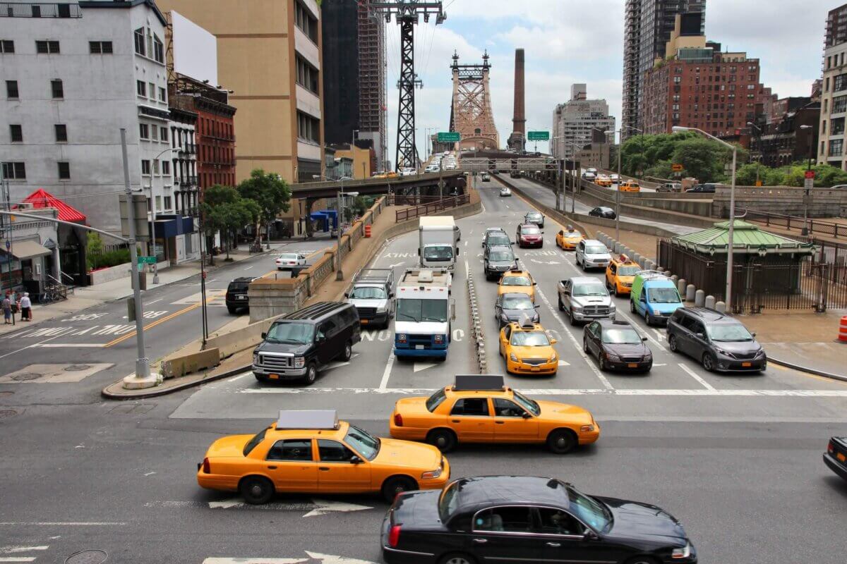 MTA commits to discounts for low-income drivers, toll cap for taxis ...